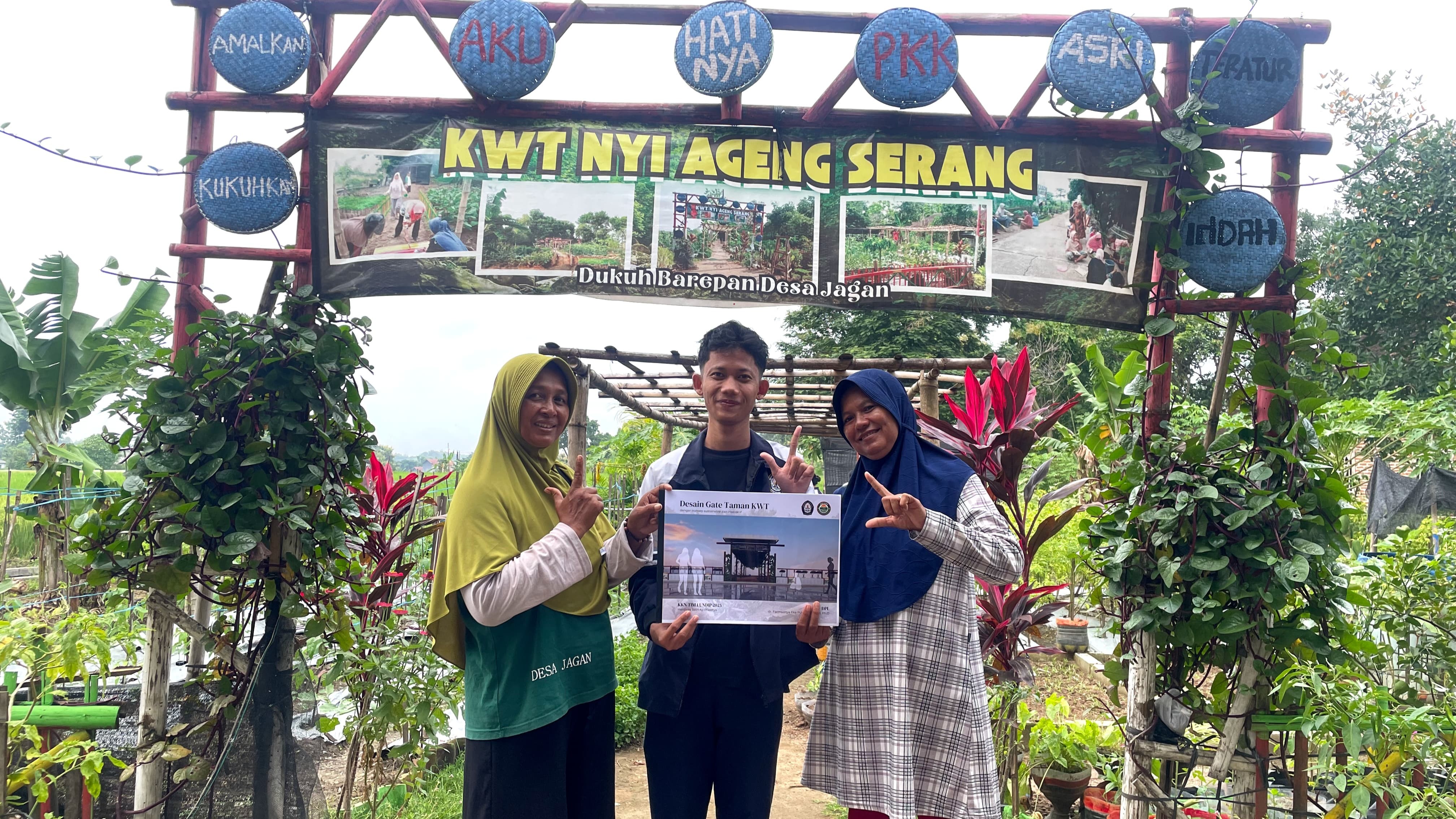 Mahasiswa KKN UNDIP 2025 Berikan Ide Desain Gate Ramah Lingkungan di ...