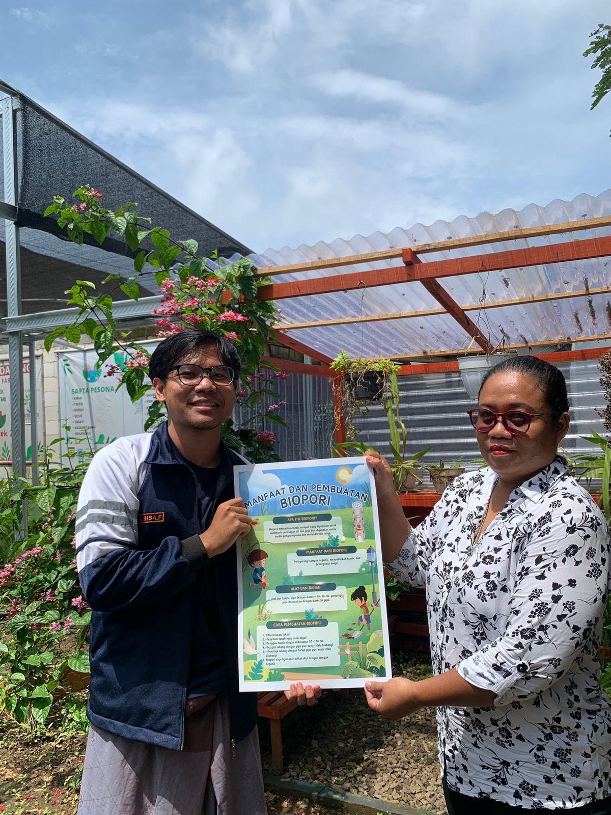 Mahasiswa UNDIP Bantu Pembuatan Biopori untuk Resapan Air di Desa Mulur ...
