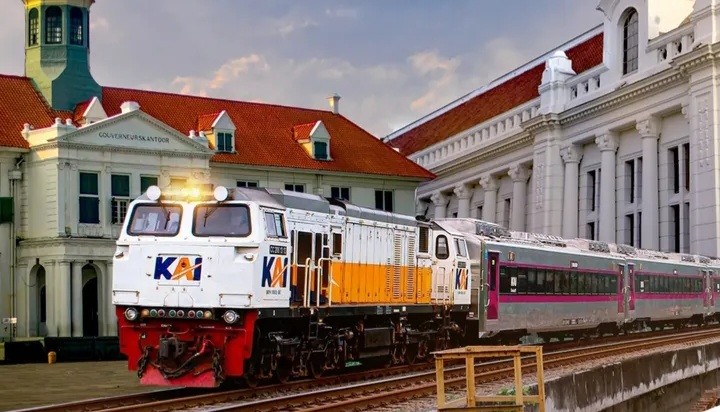 KAI Luncurkan Kereta Api Batavia Jakarta-Solo, Perjalanan Perdana Mulai ...