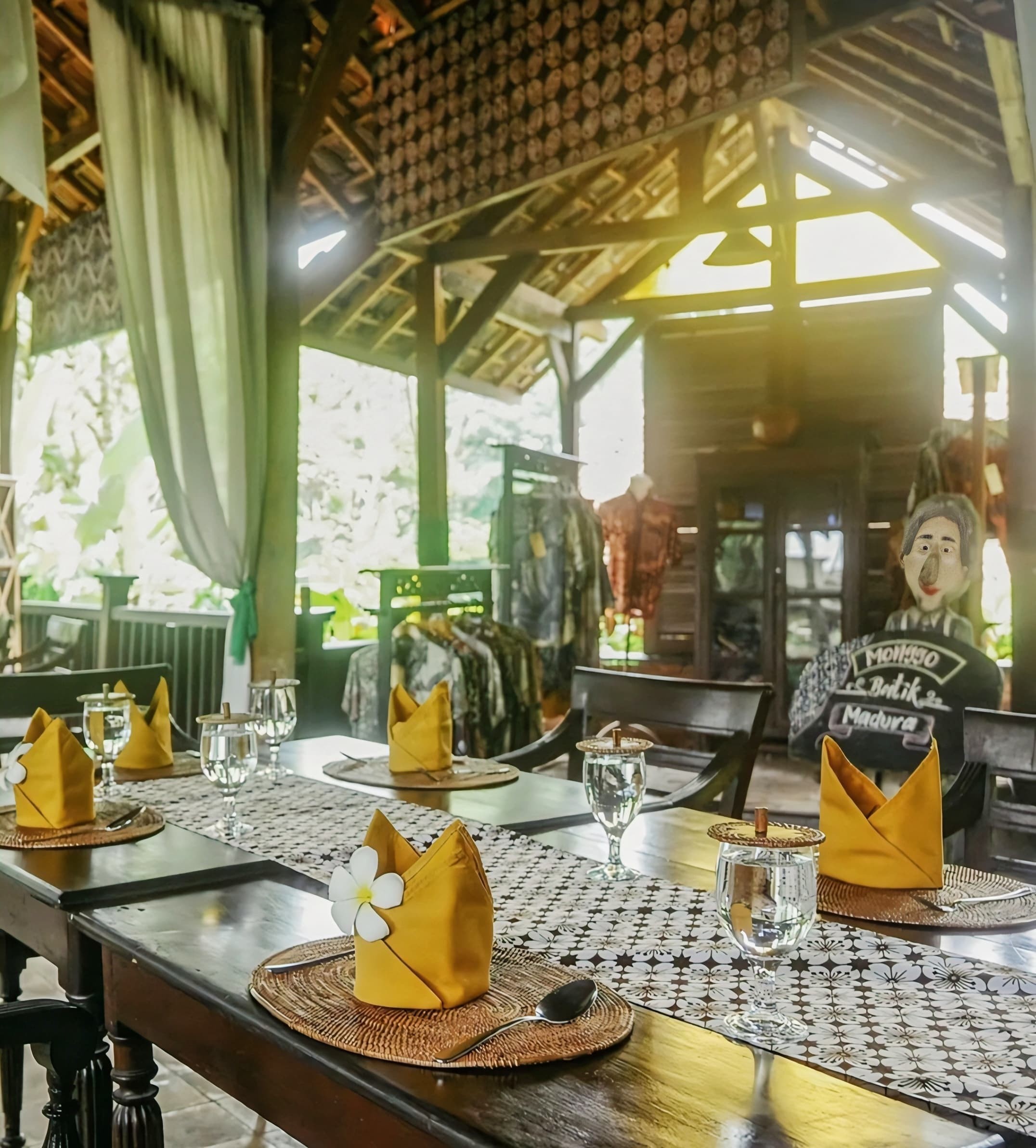 Four Family-Friendly Restaurants in Malang Serving Delicious Local ...