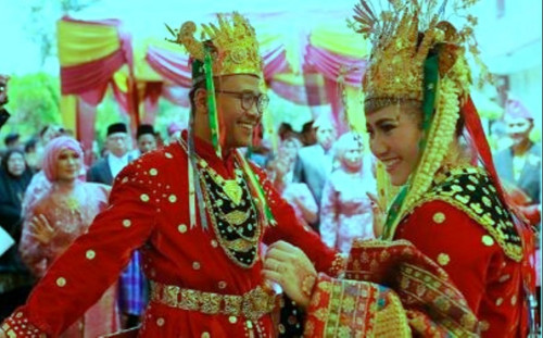 Tari Andun: Warisan Budaya Bengkulu yang Sarat Makna dan Pesona | NNC ...