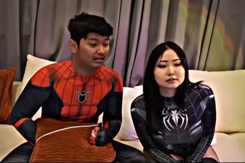 Heboh Aksi 7 Menit! Ello MG dan Msbreewc Bikin Geger Netizen dengan Kostum Spiderman | NNC ...