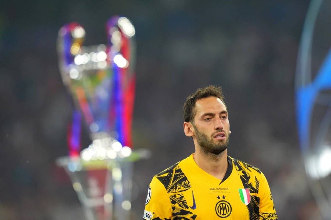 Hakan Calhanoglu Masih Bisa Hengkang dari Inter Milan | NNC Netralnews