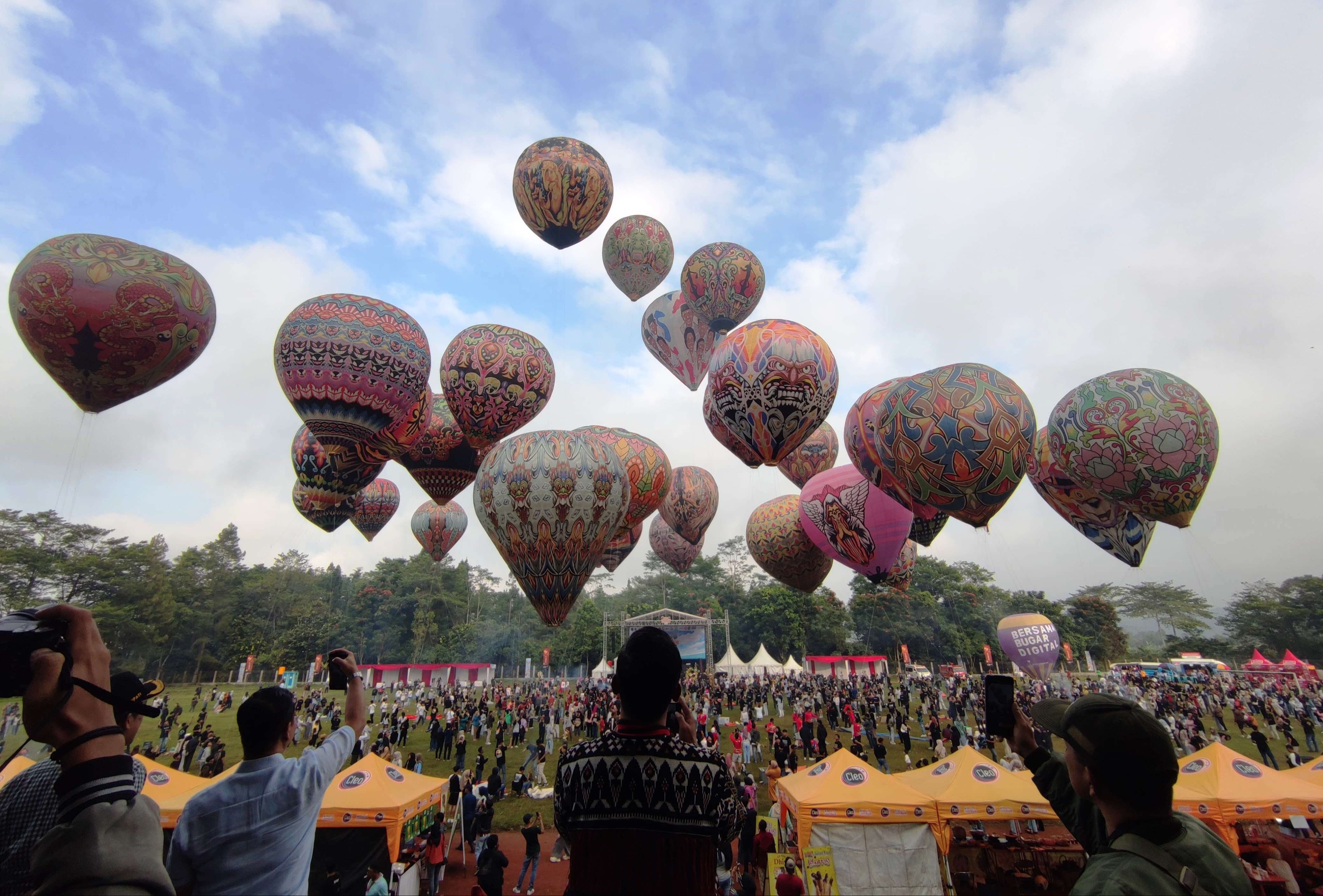Balon Udara Hiasi Langit Wonosobo, Java Balloon Attraction 2025 Siap Bikin Takjub! | NNC Netralnews