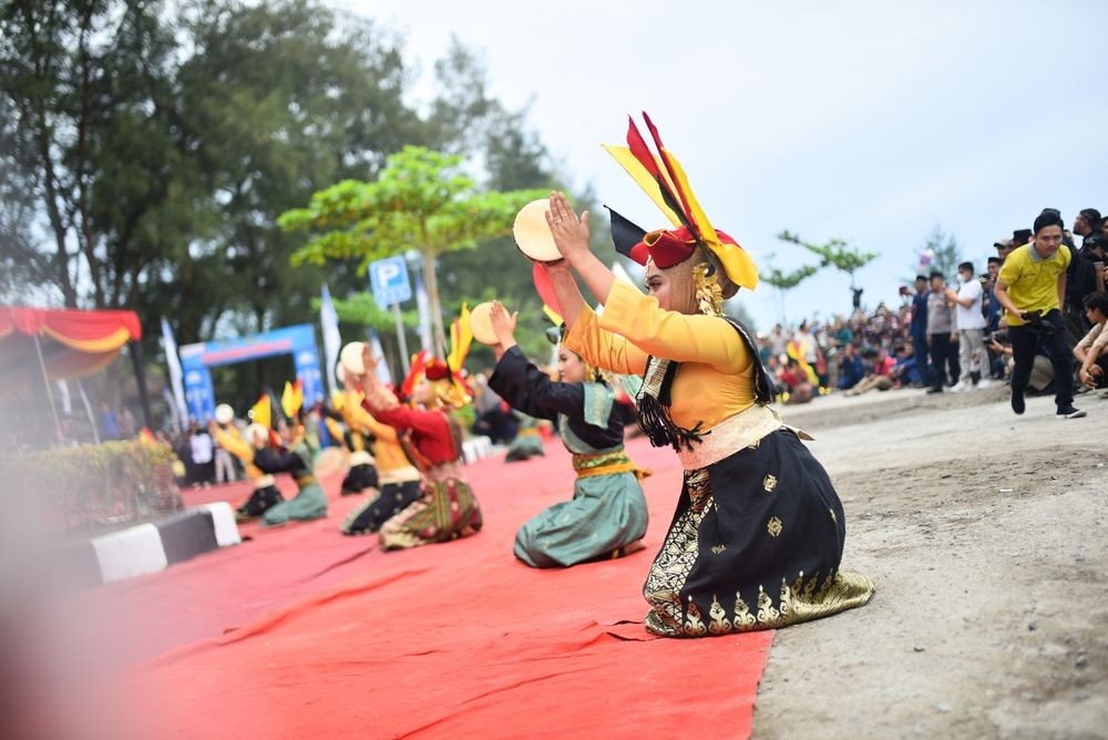 Indang Badindin: The Voice of Tradition Dancing to the Rhythm of ...