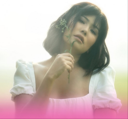 Lahir di Jerman, Ini Profil Gamila Arief Istri Pandji Pragiwaksono yang ...