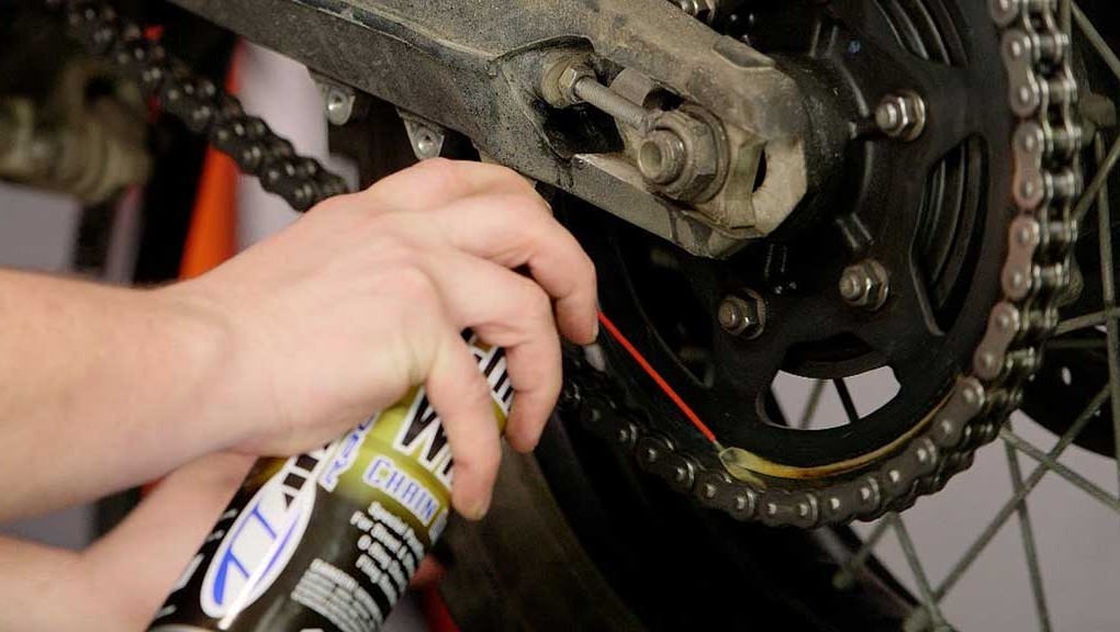 Dealing with a Noisy Motorcycle Chain? Here Are the Main Causes | NNC ...