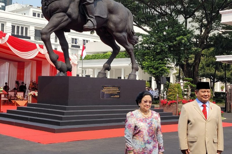 Resmikan Patung Proklamator Soekarno, Begini Kata Prabowo dan Megawati ...