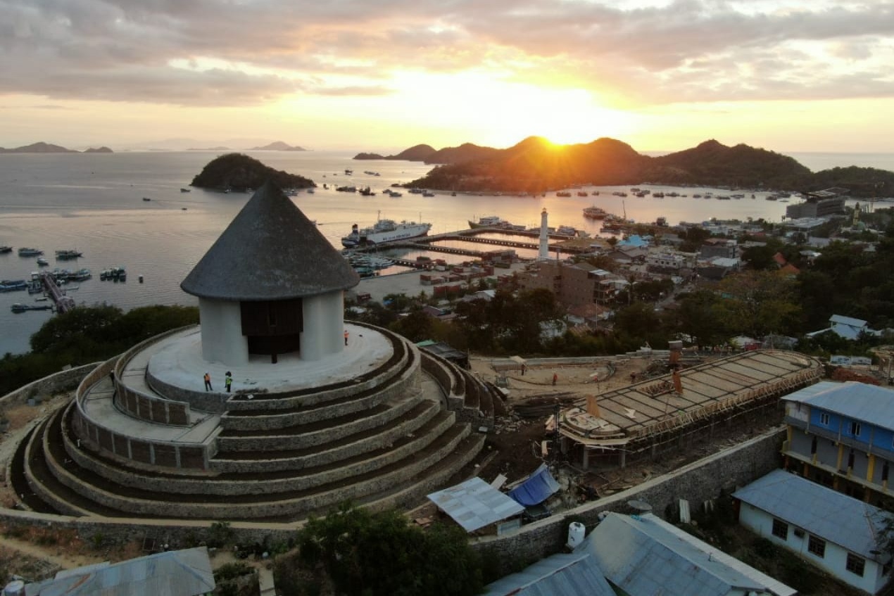 Inilah Spot Terbaik Menikmati Sunset di Labuan Bajo Menurut Warga ...