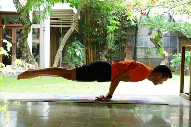Anjasmara Bagikan Pengalaman Manfaat Yoga | NNC Netralnews