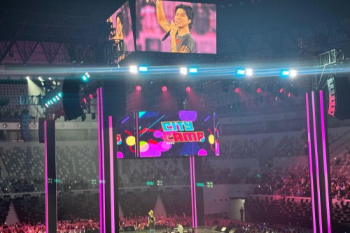 Buka City Camp 2024, Colde Sukses Bikin Baper Fans dan Bagikan Bunga ...