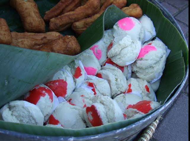 Kue Moho Khas Jawa Tengah dengan Tekstur yang Padat Teman Minum Teh dan ...