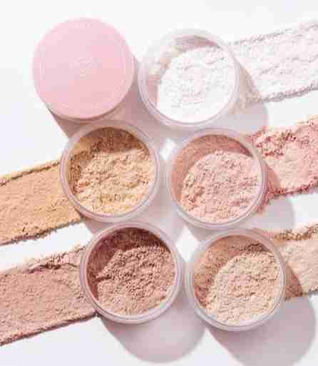 Begini Cara Menggunakan Loose Powder yang Tepat Agar Makeup Tahan Lama ...