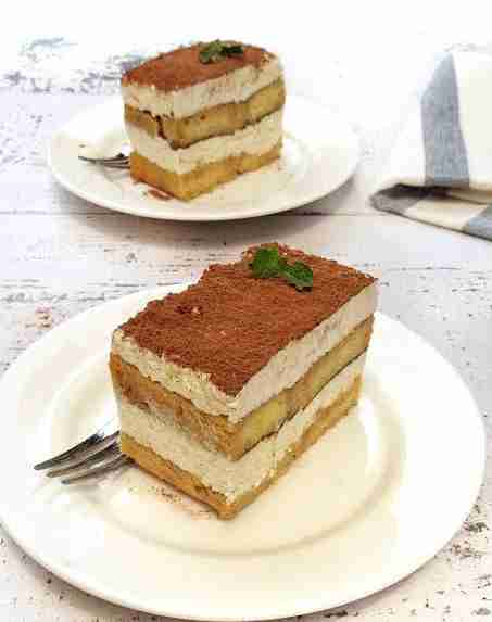 Tiramisu Cake Lembut dan Praktis dengan Taburan Bubuk Coklat , Begini ...