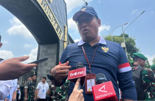 Sebagian Anggota Kabinet Merah Putih Mendaki Bukit Tidar | NNC Netralnews