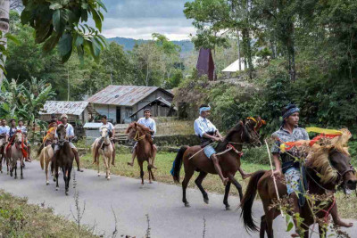 Ragam Adat dan Budaya, Intip Pesona Desa Wisata Tebara di Sumba | NNC ...