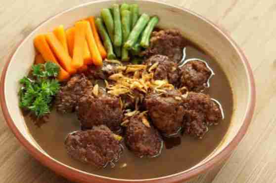 Masak Yuk Mom! Ini Resep Semur Bola Daging yang Bisa Jadi Favorit ...