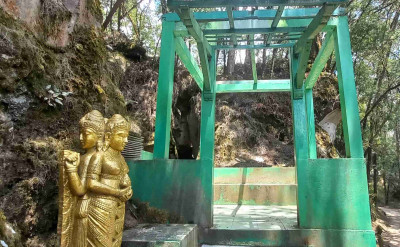 Tempat Sakral, Ini 4 Hidden Gem di Telaga Warna Beserta Kisahnya! | NNC ...