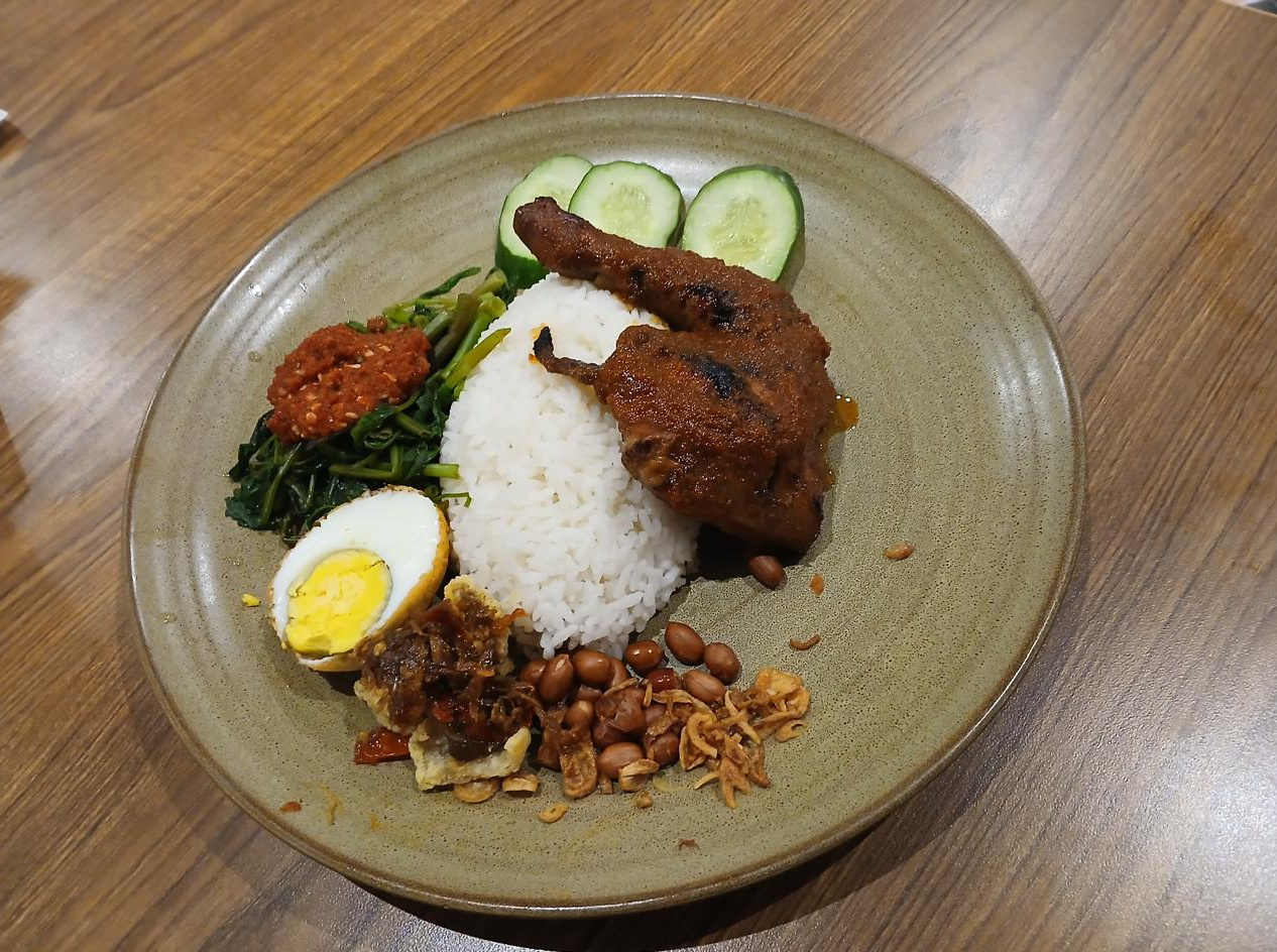 Feature: Taliwang Chicken and Plecing Water Spinach, Legendary Culinary ...