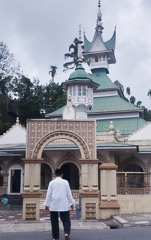 Telusur Sejarah Masjid Raya Rao-Rao, Tanah Datar | NNC Netralnews